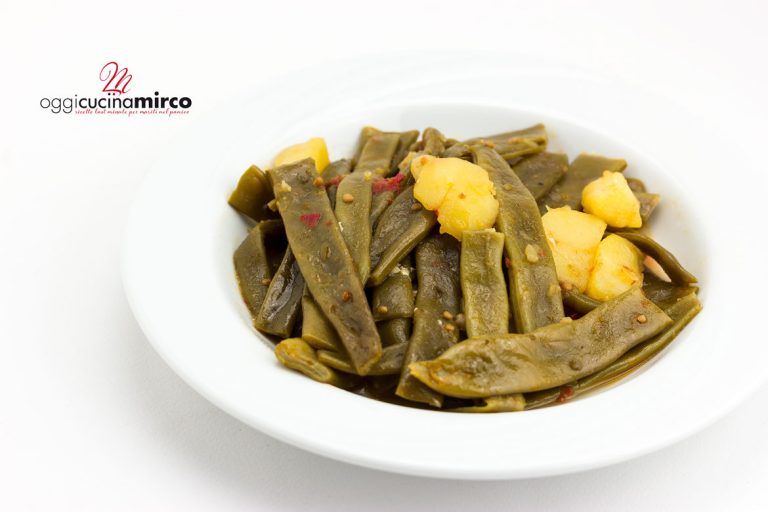 Fagiolini piattoni con patate e pomodoro | OggiCucinaMirco